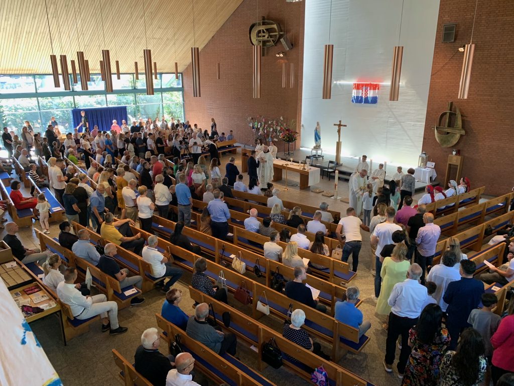 Hrvatska klapa iz Švicarske slavi 35. rođendan - Dijaspora.hr