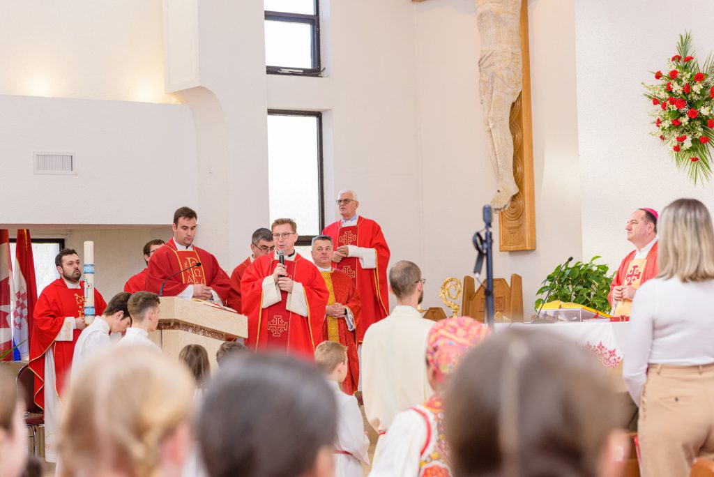 Biskup Palić s Hrvatima u Mississaugi proslavio Stepinčevo - Dijaspora.hr