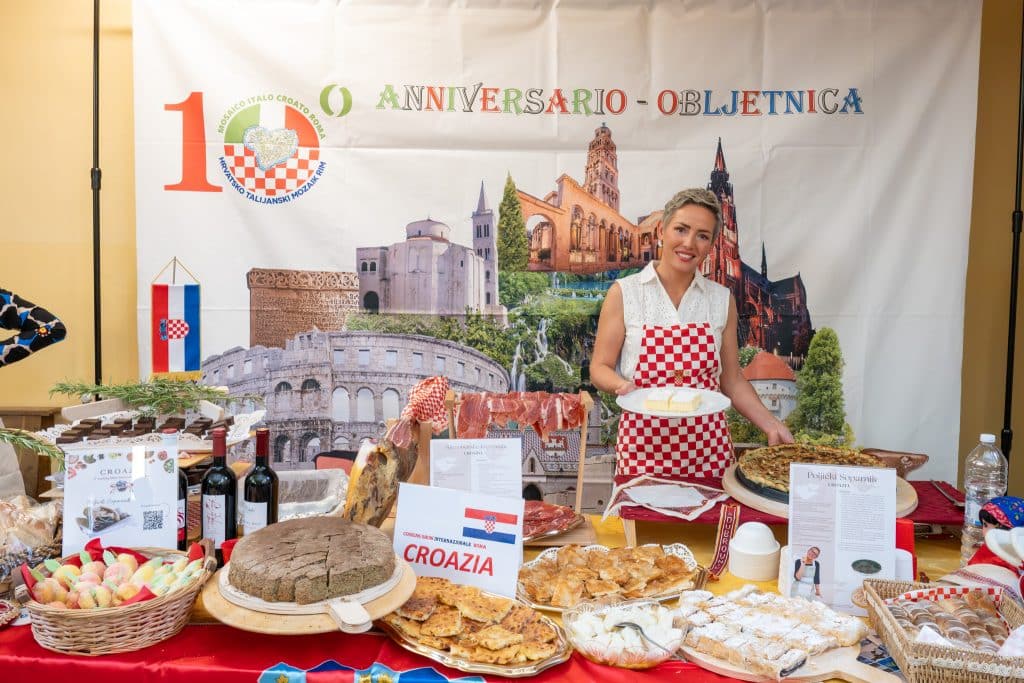 U Rimu okusi soparnika, bureka, baklave... - Dijaspora.hr